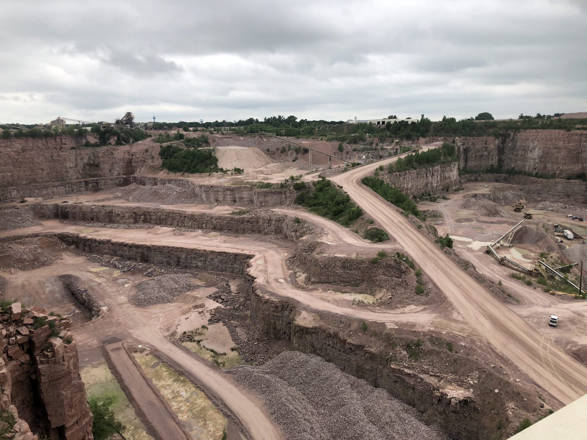 L.G. Everist & D&I Railroad - RESPEC